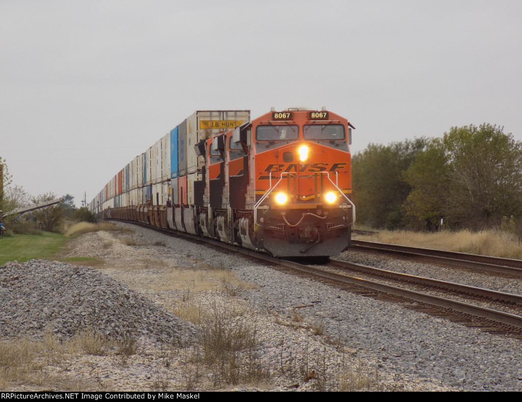 BNSF 8067